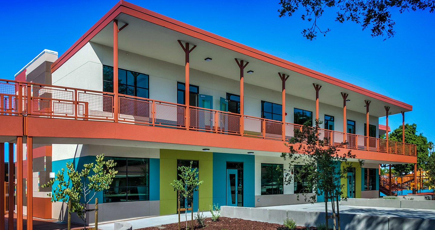 Escuela Popular Family Learning Center | American Modular Systems